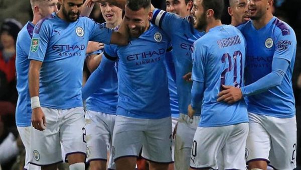 جوارديولا يعلن تشكيل مانشستر سيتي لمواجهة شاختار بدوري الأبطال