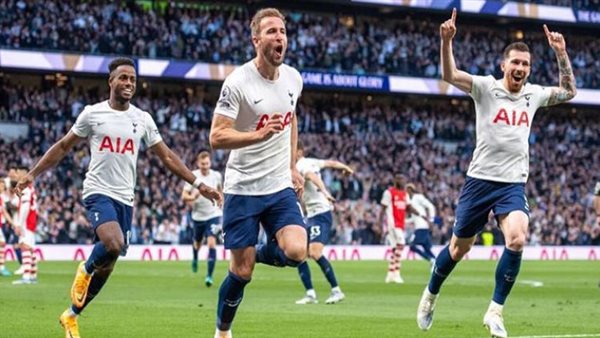 هاري كين يقود تشكيل توتنهام لمواجهة ولفرهامبتون بالدوري الإنجليزي